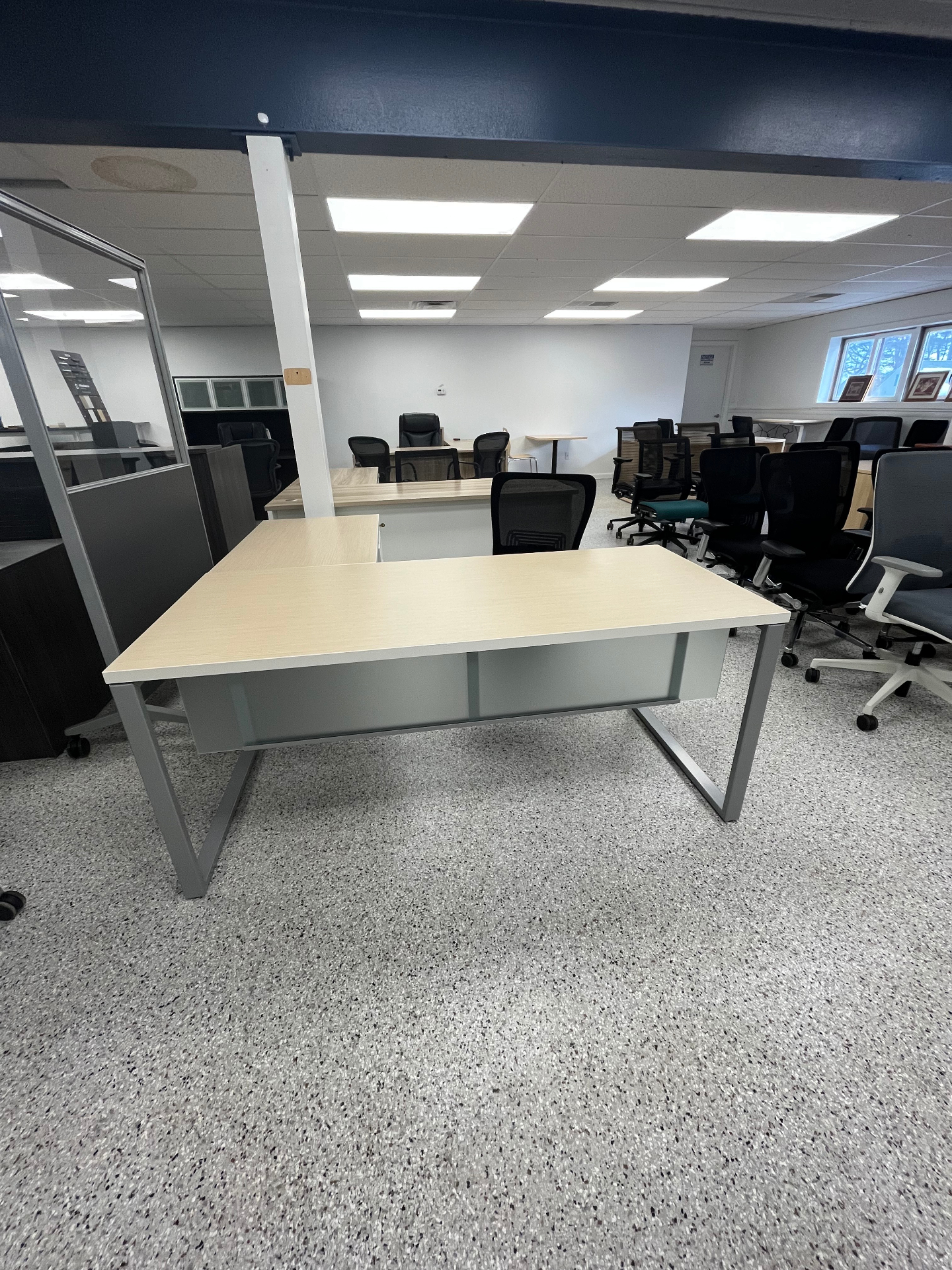 Used Office Furniture Shop Massachusetts | Buy Desks, Chairs & Cubicles ...