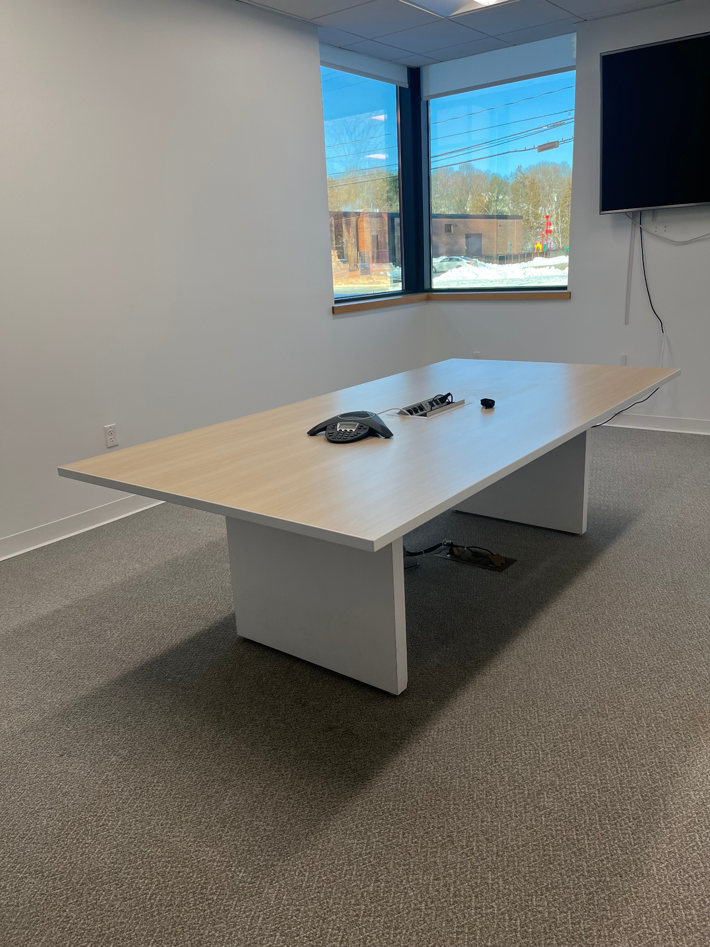 Used Office Furniture MA & New England | Desks, Chairs, Cubicles ...
